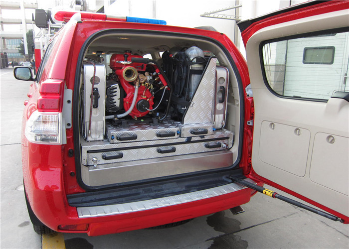 V20D2S Hand Fire Pump Fire Service Vehicle , Toyota Chassis Fire Pumper ...