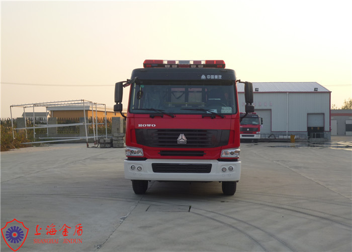 Water And Foam Combined Commercial Fire Trucks 206kw Manual Transmission