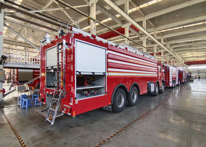 CIMC Shanghai Jindun Water Tanker Fire Truck with Q235A Steel ( 6000L/M)
