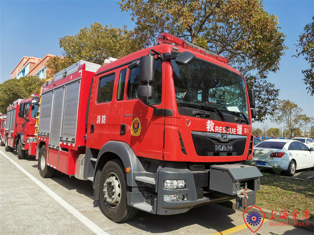 290HP 6 Seats Emergency Rescue Vehicle With 100 Set Fire And Rescue ...
